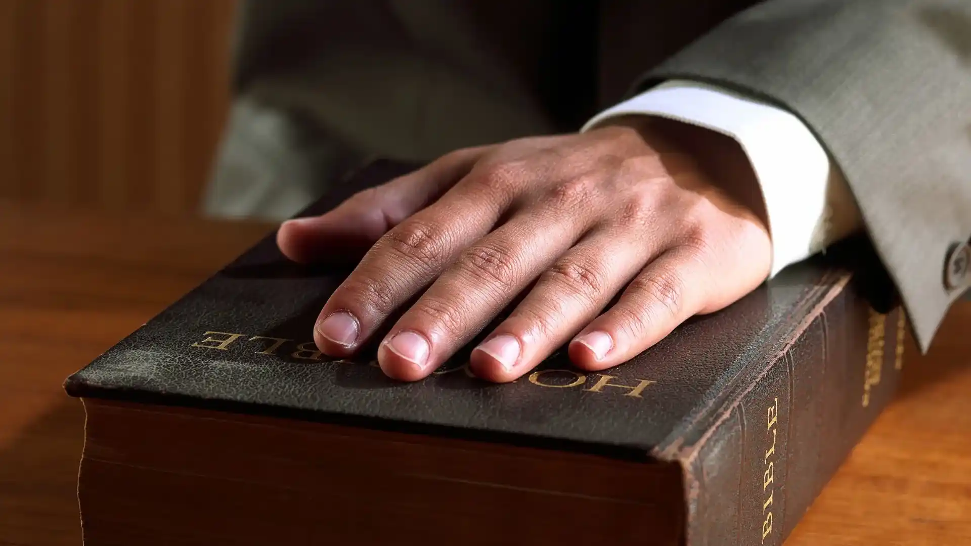 Diferencia entre el testigo técnico y el perito